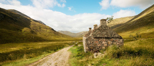 UK's Best Long-Distance Walks 2024 | Top 7 National Trails UK - WildBounds