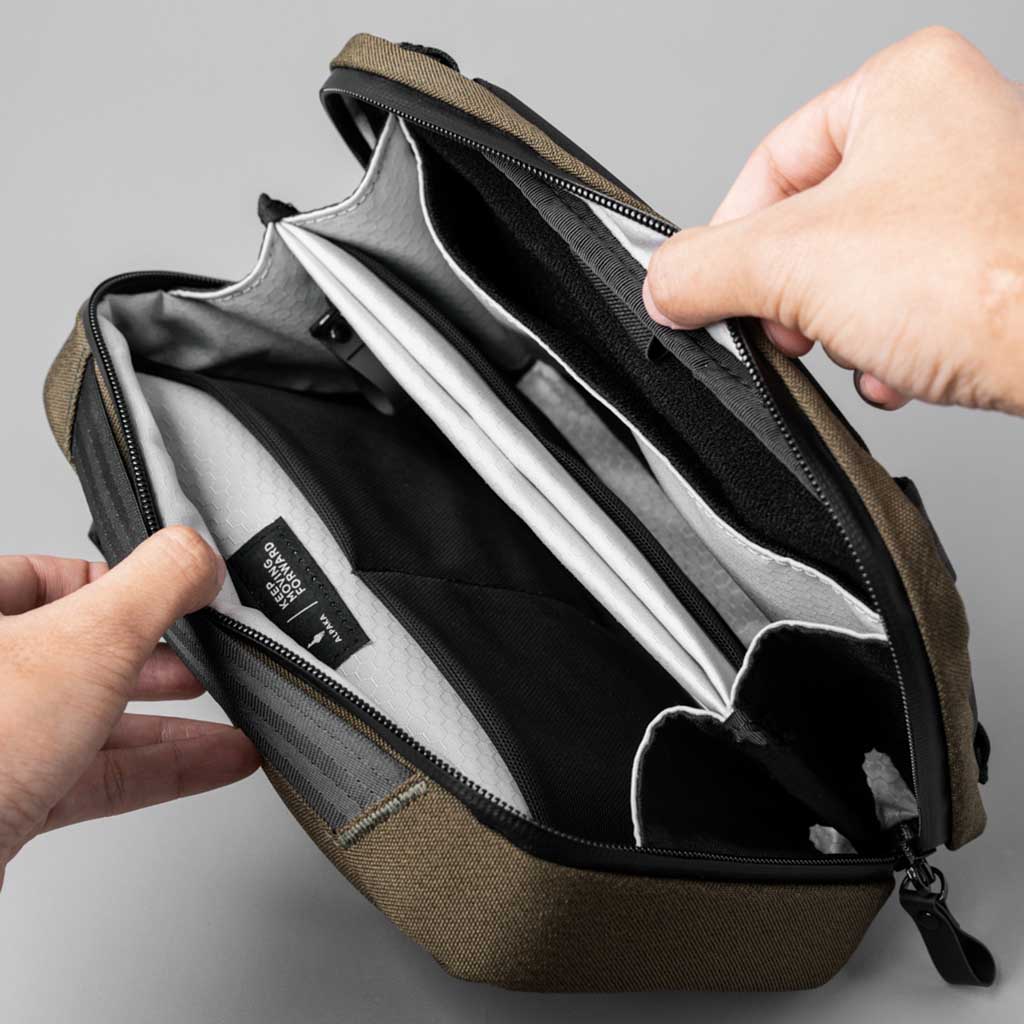 Alpaka | Elements Tech Case Max | Tech Case | Army Green, Axoflux 600D - WildBounds