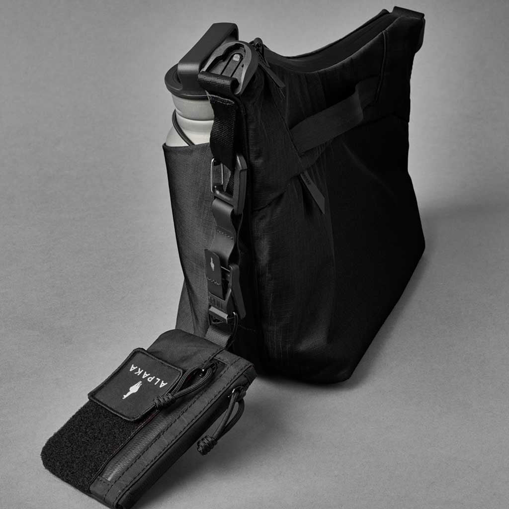 Alpaka | Flow Satchel | Crossbody Satchel | Black | Axoflux 210D ...