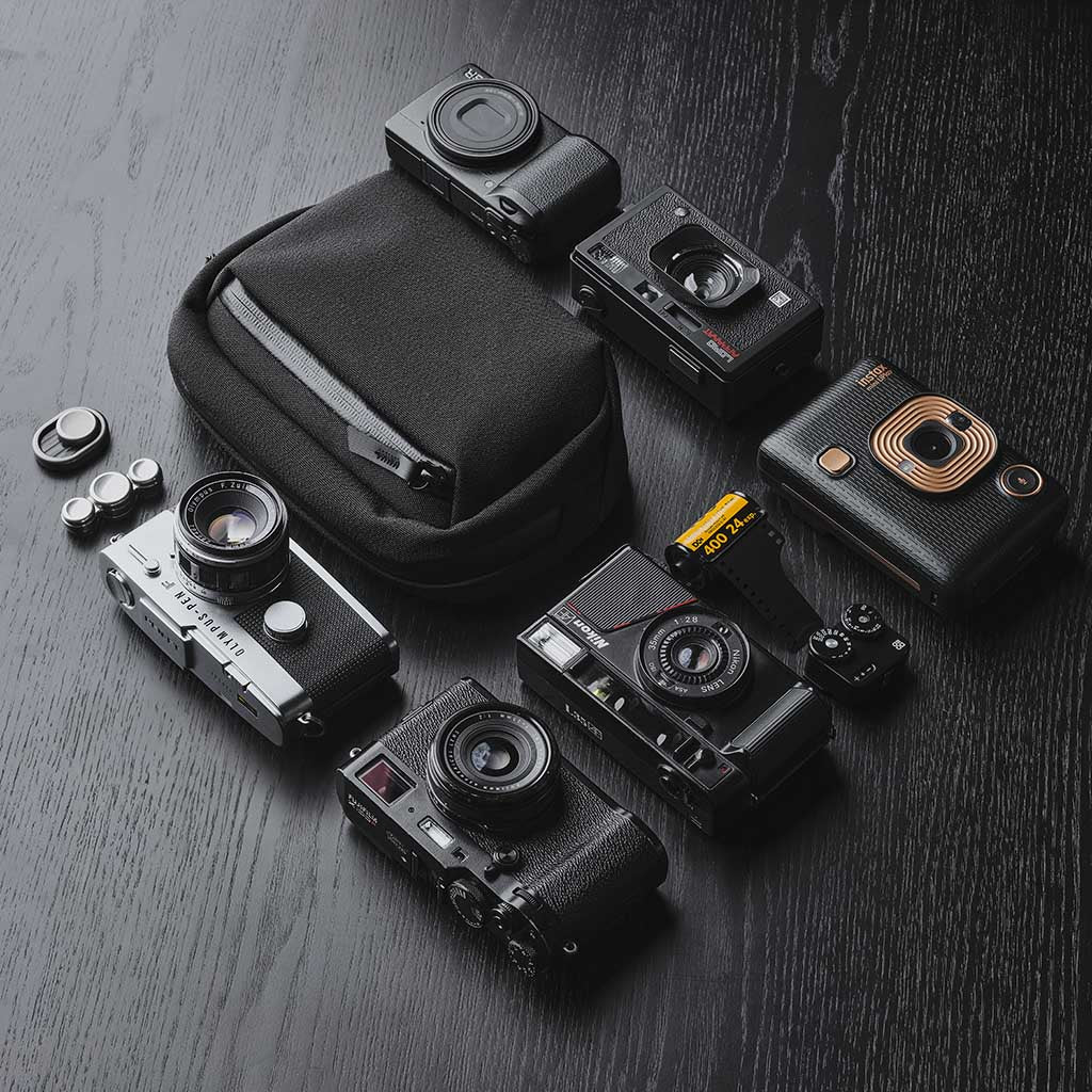 Alpaka | Go Sling Nano | Sling Bag | Black | Axoflux 600D - WildBounds