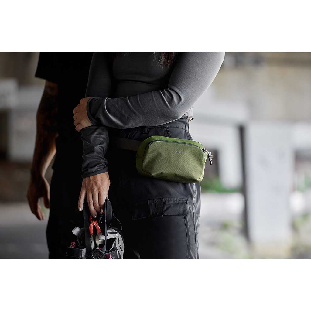 Bellroy | Venture Hip Pack | Stylish Hip Pack | Nightsky - WildBounds
