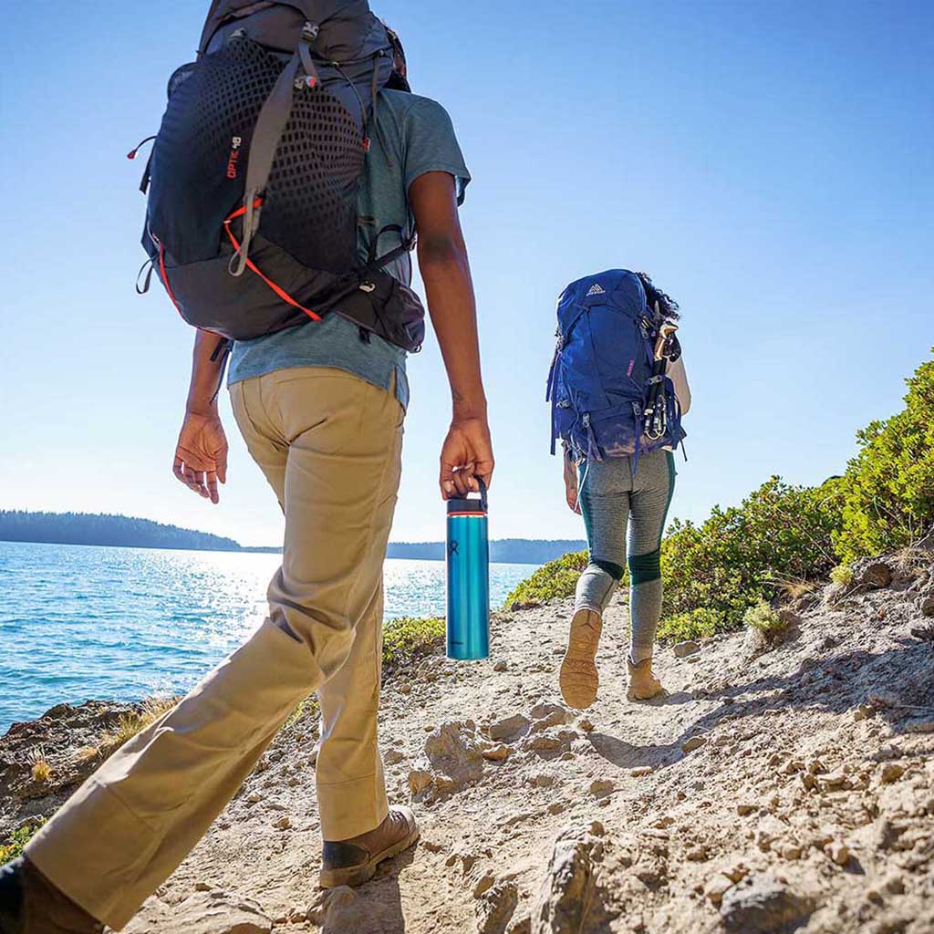 Hydro Flask | 32 oz Lightweight Wide Mouth Bottle | Serpentine - WildBounds