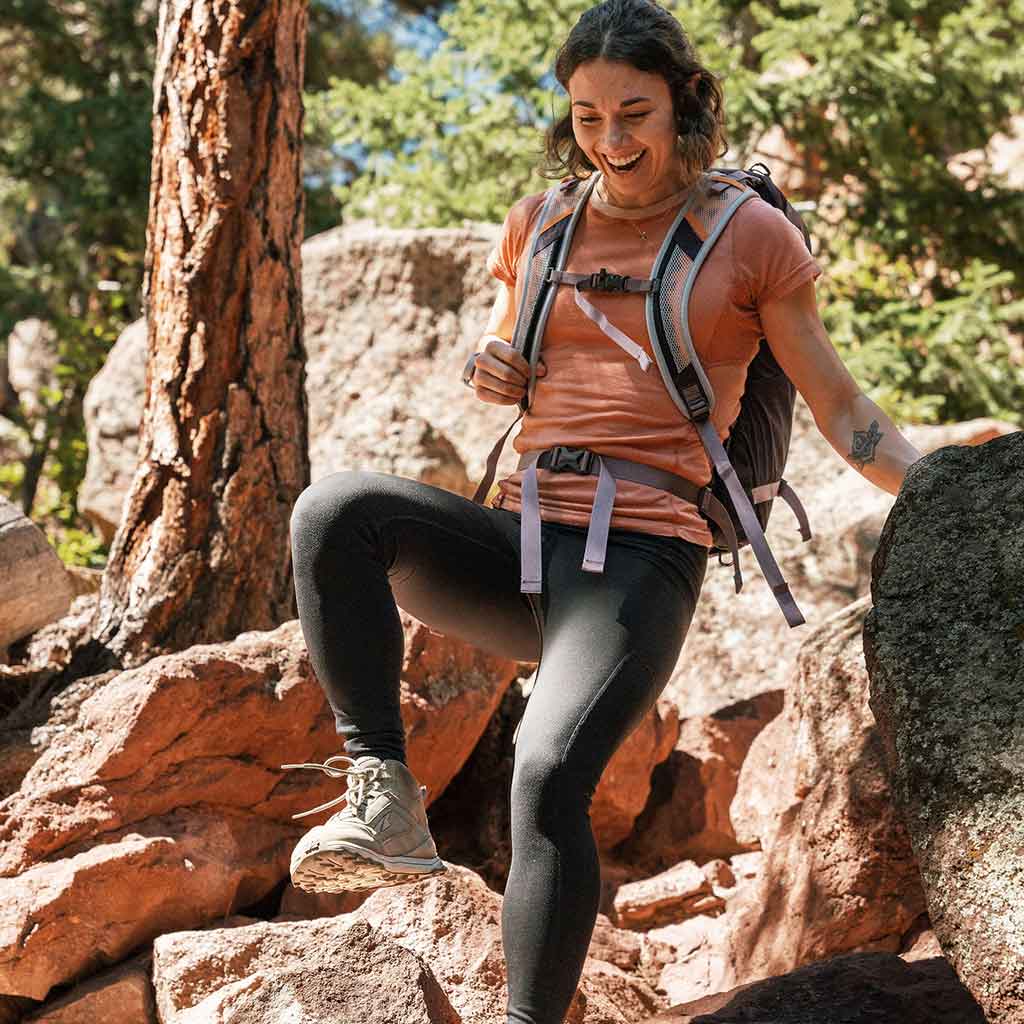 Osprey | Hikelite 26 Backpack| Purple Ink/Purple Dusk/Cheddar Orange - WildBounds