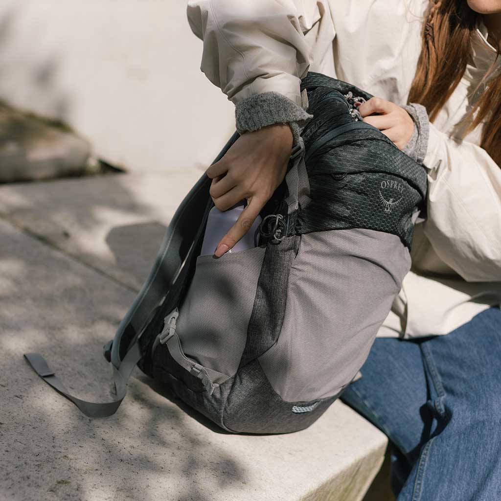 Osprey | Nebula 32 Backpack | Tungsten/Soundwave Grey Heather - WildBounds