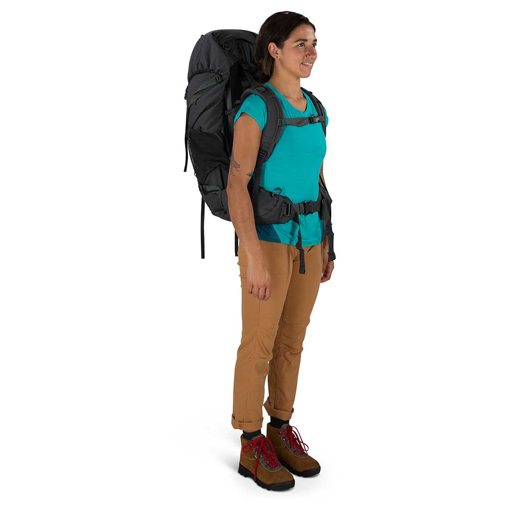 Osprey | Renn 50 | Women's | Trekking Pack | Dark Charcoal/Grey Wolf - WildBounds