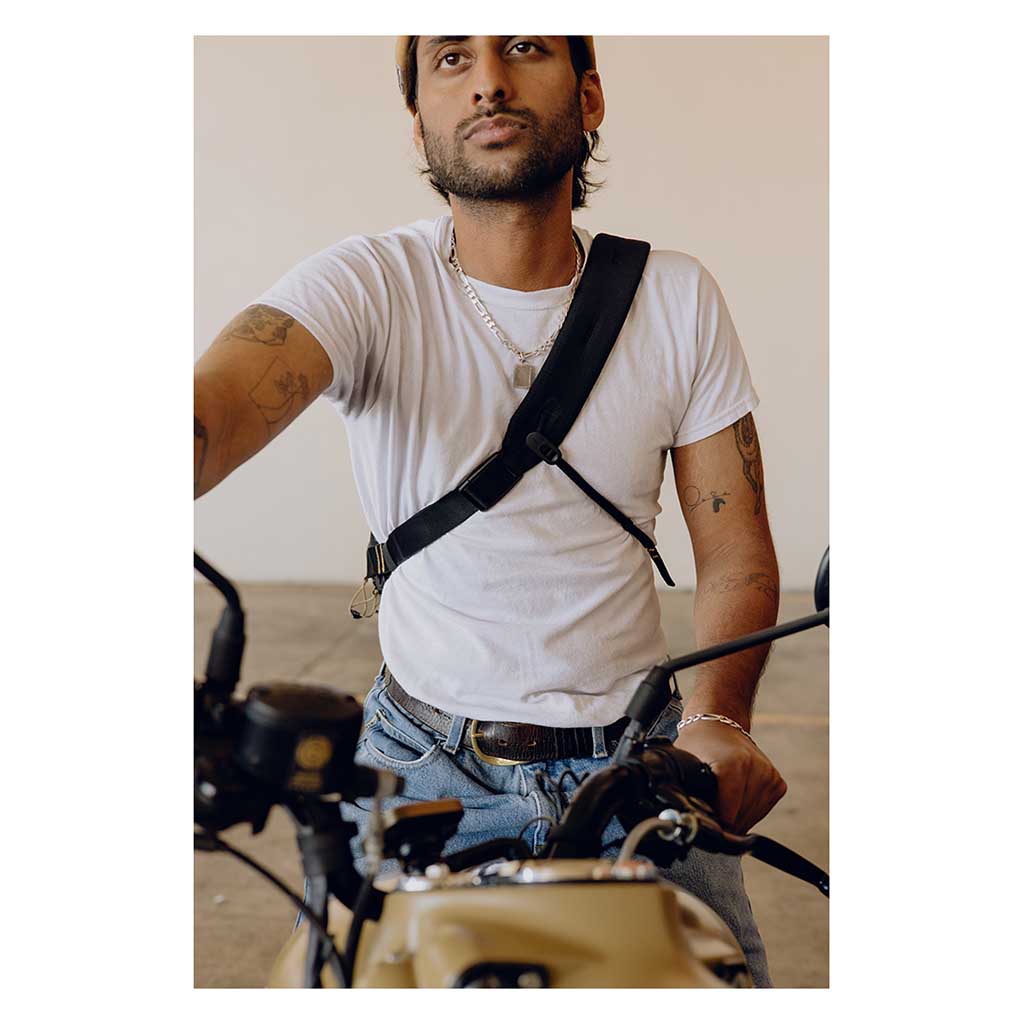 Peak Design | Outdoor Sling 7L | Sling Bag | Black | WildBounds UK