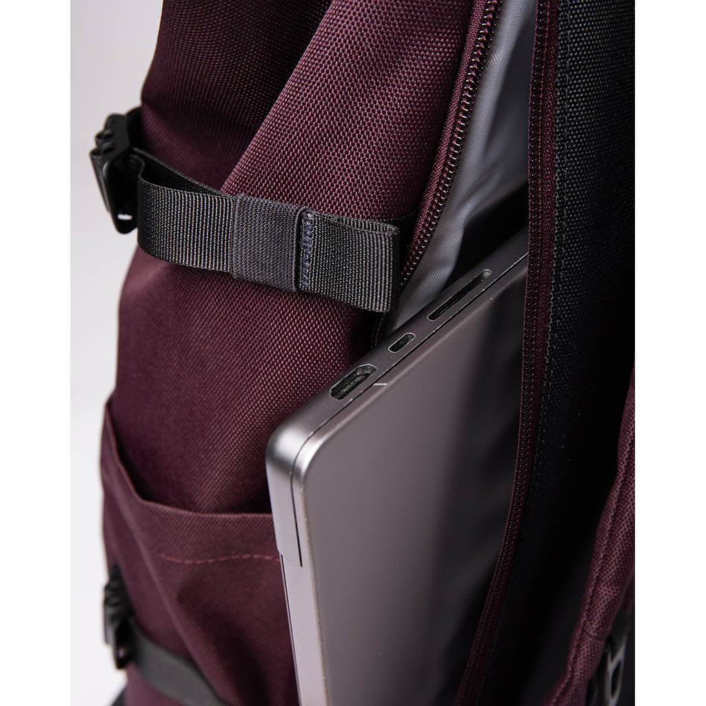 Sandqvist | Icon Rolltop Backpack | Smart City Daypack | Cabernet ...