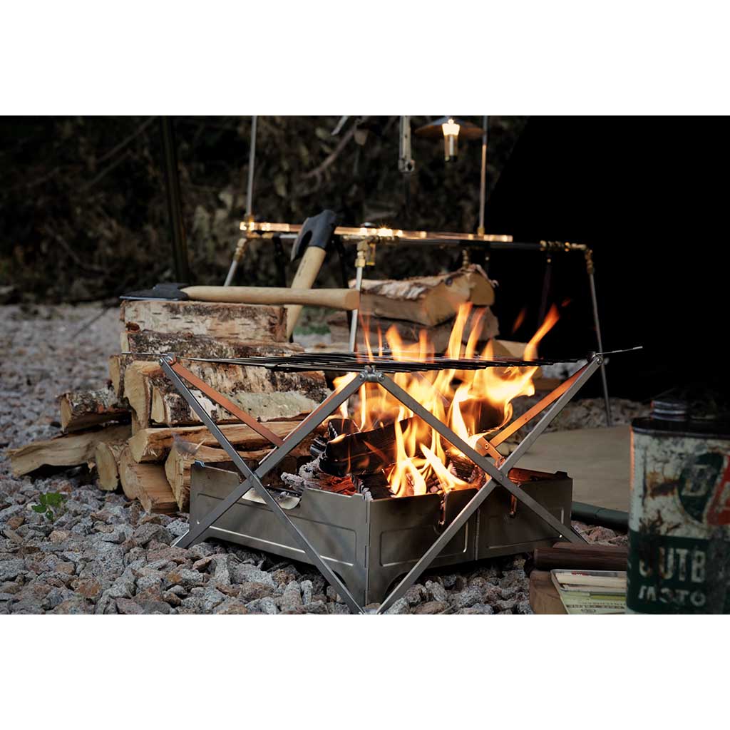 Wolf and Grizzly | Grill with Fire Set | Portable Grill Set - WildBounds